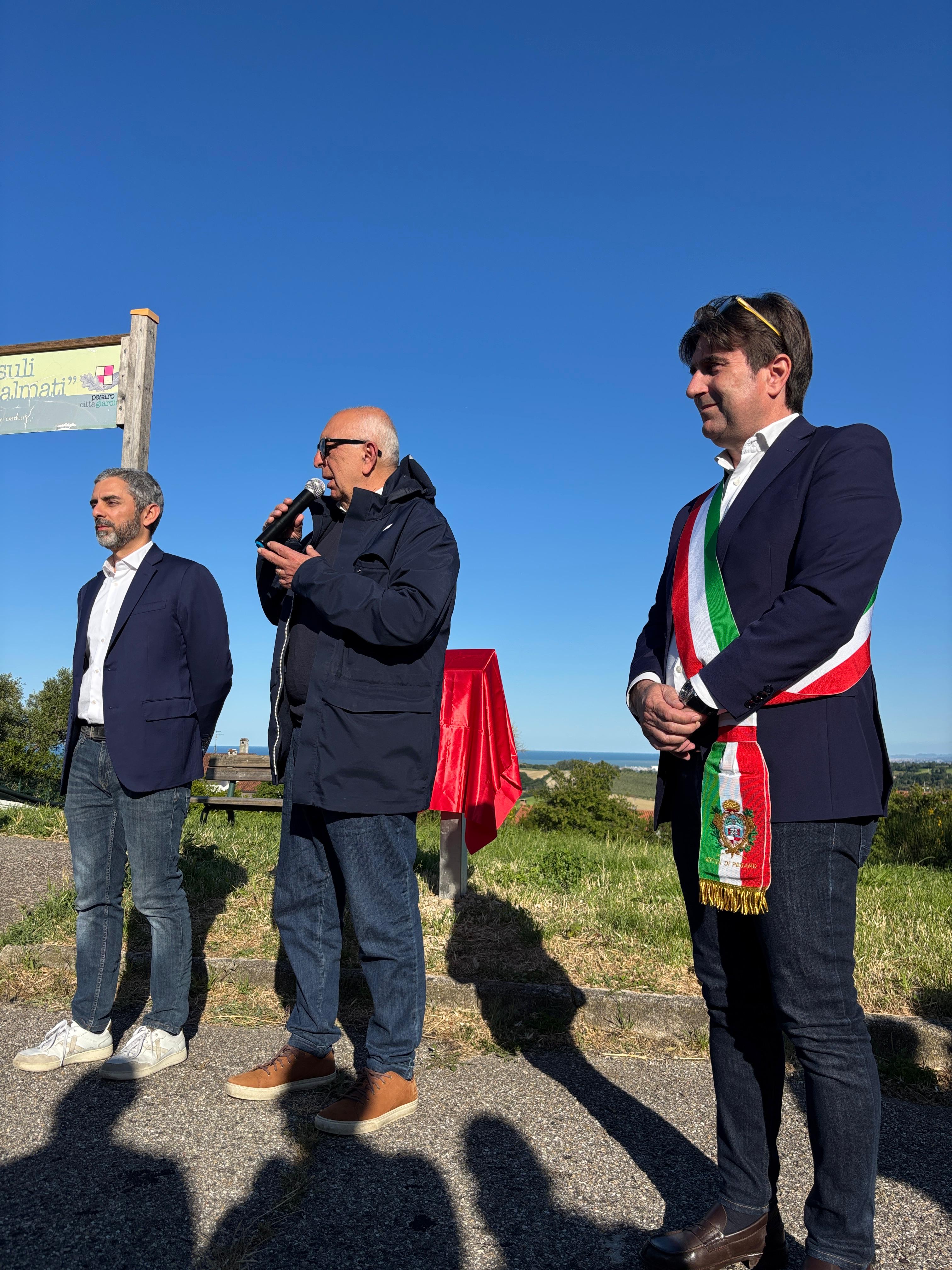 La città ricorda Roberto Biagiotti con una targa al parco Esuli ...